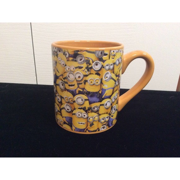 Universal Studio | Dining | Universal Studios Minions Despicable Me ...